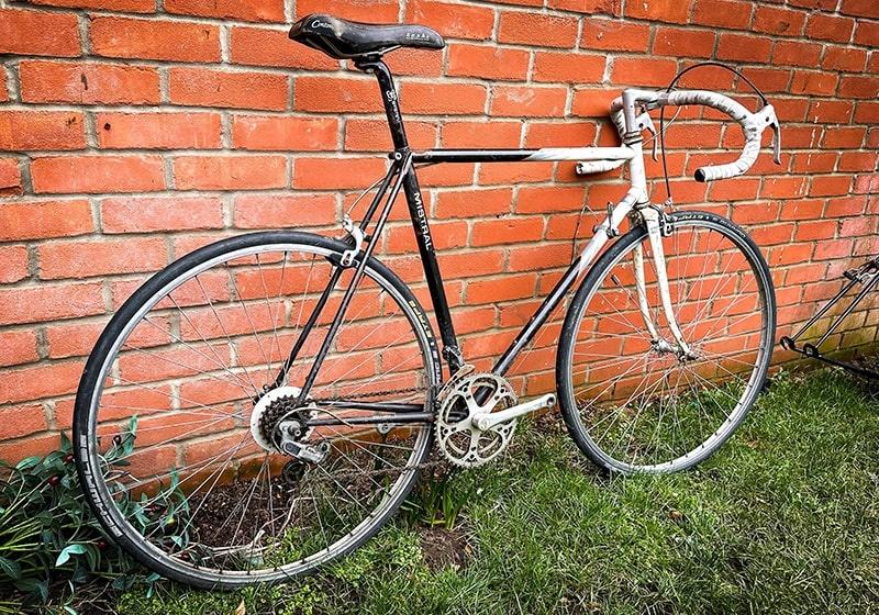 Revamping Your Retro Ride: A Step-by-Step Guide to Upgrading an Old ...